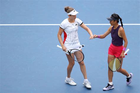 Jelena Ostapenko Was Right All Alongbring Back Linespeople Fans React As Electronic Line