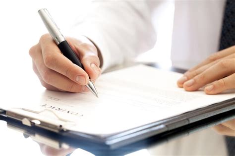 Premium Photo Writing Business Meeting Contract Form Signing Document
