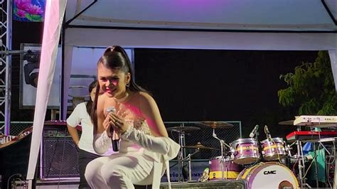 สาวนาพเนจร แอ้มชลธิชา แกรมมี่โกลด์ งานวัดโตนดจรัญ13 Youtube