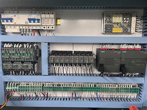 China Automatic Server Stop Gauge Busbar Bending Machine Manufacturers