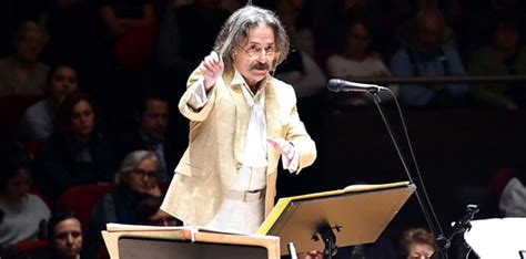 Timur Selçuk Vefat Etti İzdiham Dergi