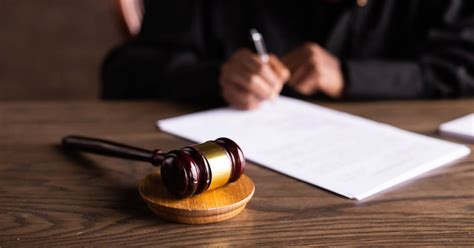 Архангайн Засаг дарга асан Ц Мөнхнасан нарын хэргийг шүүх шийдэхгүй байна ТАС МН