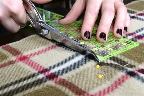 How To Make A No Sew Fleece Blanket OFS Maker S Mill Sewing Fleece No Sew Fleece Blanket