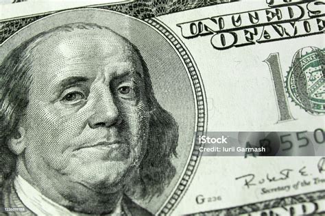100 달러 지폐와 미국 돈 지폐에 초상화 벤자민 프랭클린 클로즈업 1 달러 지폐 미국 지폐 통화에 대한 스톡 사진 및 기타 이미지 1 달러 지폐 미국 지폐 통화