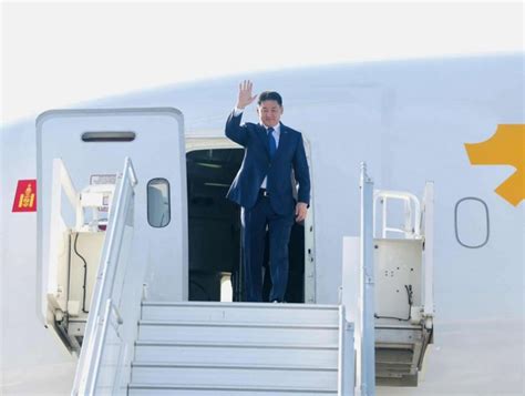 Монгол Улсын Ерөнхийлөгч У Хүрэлсүхийн Бүгд Найрамдах Чех Улсад хийх төрийн айлчлал эхэллээ