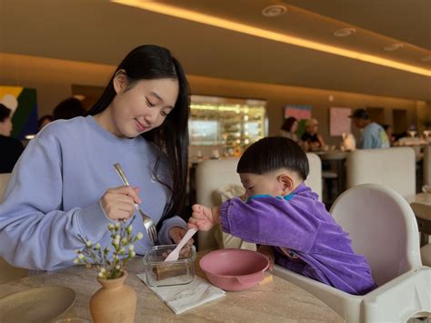 서울평양커플 어린이집에서 밥 제일 많이 먹는다는 쩝쩝박사 💜 Instagram