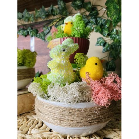 Красиви декорации със скандинавски мъх Великденски заек с яйца