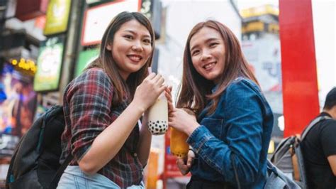 មួយឆ្នាំៗ ហាងលក់ភេសជ្ជៈតែគុជនៅចិន និងអាស៊ានរកប្រាក់ចំណូលរាប់សិបពាន់លានដុល្លារ នគរដ្រេហ្គន