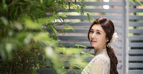 [단독] Kbs 이선영 아나운서 오늘 8일 동갑내기 사업가와 결혼 행복하게 잘 살겠습니다