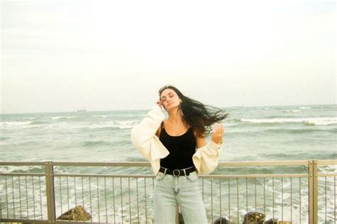 Девушка у моря фотосессия