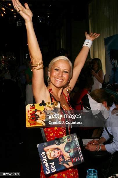 Maddie Powers Line Photos And Premium High Res Pictures Getty Images