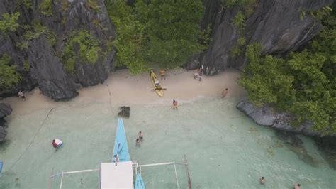 Stepsisterandstepbrothersharehotelroomonvacation Videos