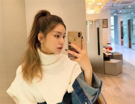 女生夏季綁馬尾記住4不要，不然真的很難看，臉小也顯得很low 每日頭條