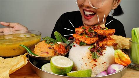 Eating Dal Chawalpaneer Fry Tofu Aloo Bhorta Bhootjolokia Papad