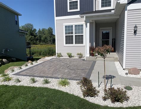 County Paver Patio Front Yard Landscaping Gary Anderson Landscaping