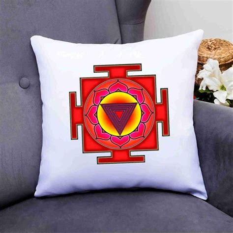 Подушка декоративна з принтом Янтра Yantra Tripurabhairava Yantra Трипура Сундарі янтра