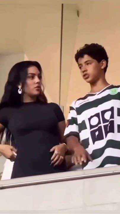 جونیور جان واقعا مادر خوبی داری ️ Youtube