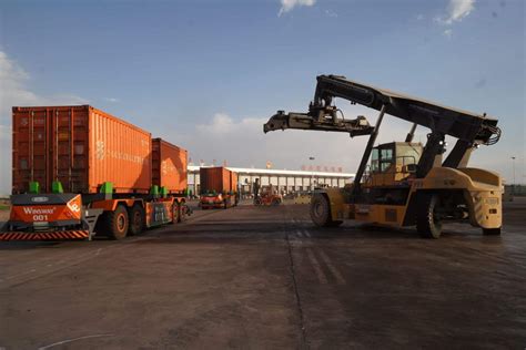 Зам тээврийн сайд Цагаан хад болон Гашуунсухайт боомтод ажиллалаа