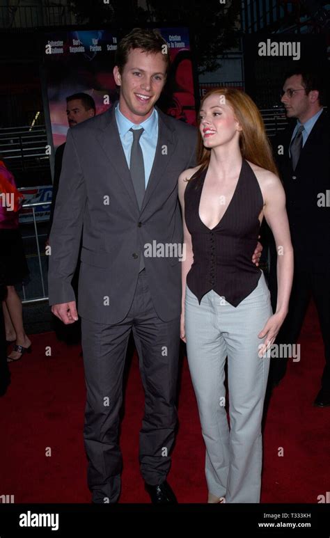 Wurde Von Seiner Freundin Gefahren Fotos Und Bildmaterial In Hoher