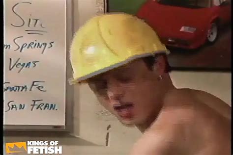 Construction Worker Gets Tight Asshole Screwed By His Boss In The