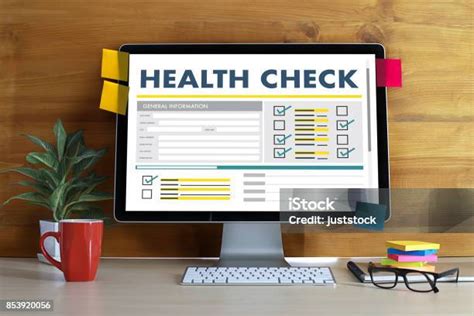의료 의료 컴퓨터 인터페이스를 사용 하는 디지털 건강 체크 개념 가리키기에 대한 스톡 사진 및 기타 이미지 가리키기 개념