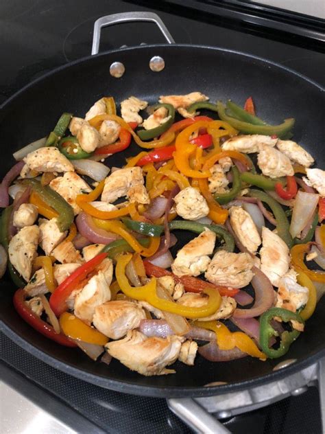 სოფიას 🥗 ქათმის ფილე ბოსტნეულით ჯანსაღი ვერსია ინგრედიენტები 2 პორციაზე • ქათმის ფილე