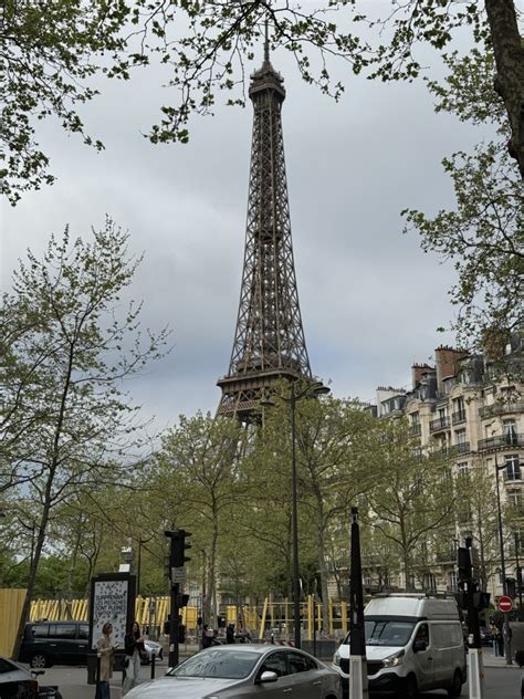 프랑스 스페인 유럽가족여행 2일차 프랑스 브런치맛집 클린트 파리 에펠탑 파리 코스요리 De La Tour 파리맥주집 Frog 네이버 블로그