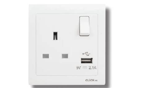 Switch Socket 1Gang With USB Green Electricals