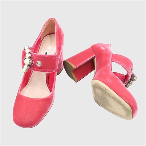 미우미우 벨벳 메리제인 구두 럭셔리바이 중고명품