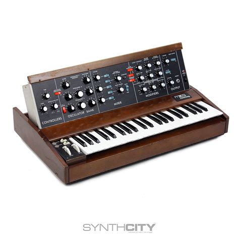 MATRIXSYNTH Moog Minimoog Model D Vintage Late 70 S W Professional Road Case SN 10742