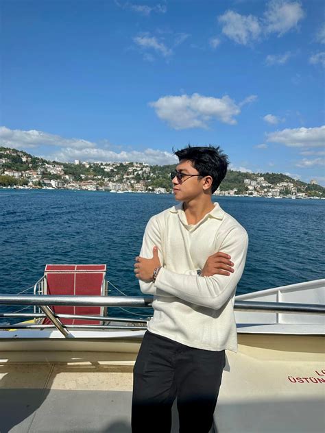 Royce Cabrera Yalnız Zaman