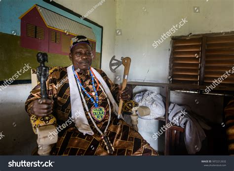 African Voodoo Priestess