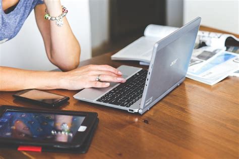 Challenges And Solutions In Software Localization Business Translation