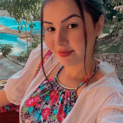 Ester Antunes Esterantunes • Threads Say More