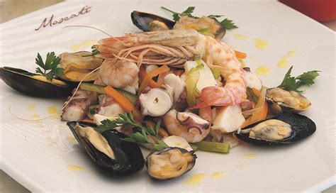 Ilık Deniz Ürünlü Salata Tarifi Salata Sofra