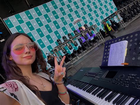 Linda Gomez 린다 고메즈 Photo Dump Del Soundcheck De Cd9 En El Tecate Emblema Muchas Gracias Por La