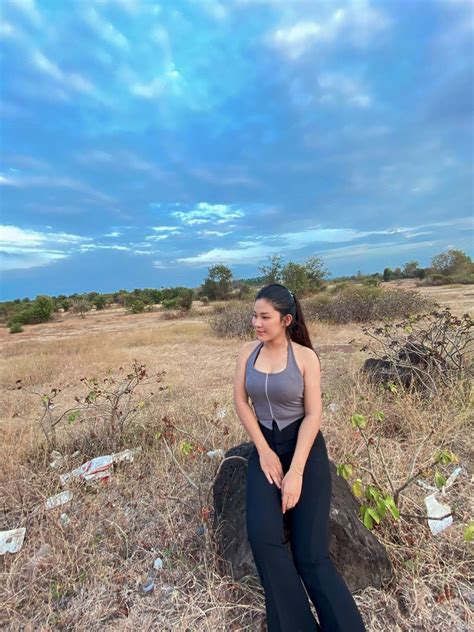 លី រស់នៅម្នាក់ឯង ថែរក្សាសុខភាព ថែរក្សាសម្រស់ឱ្យខ្លួនឯងស្អាត ធ្វើអំ ពើល្អ