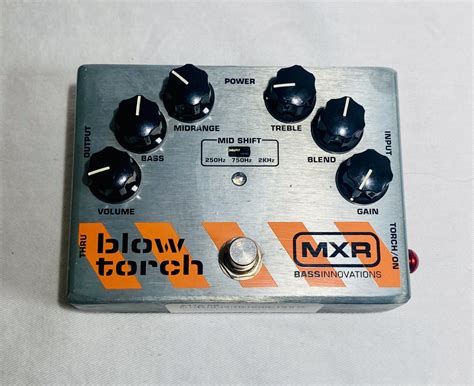 Pedals And Guitar Rack Effects