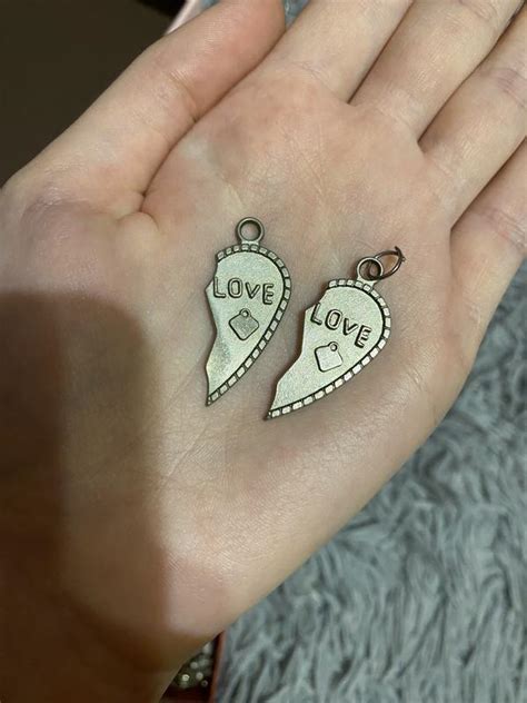 Парные кулончики — цена 50 грн в каталоге Кулоны Купить аксессуары по доступной цене на Шафе