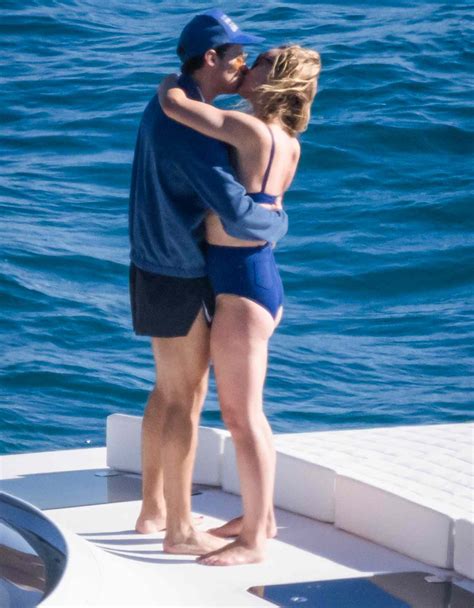 Harry Styles And Olivia Wilde S Relationship Timeline