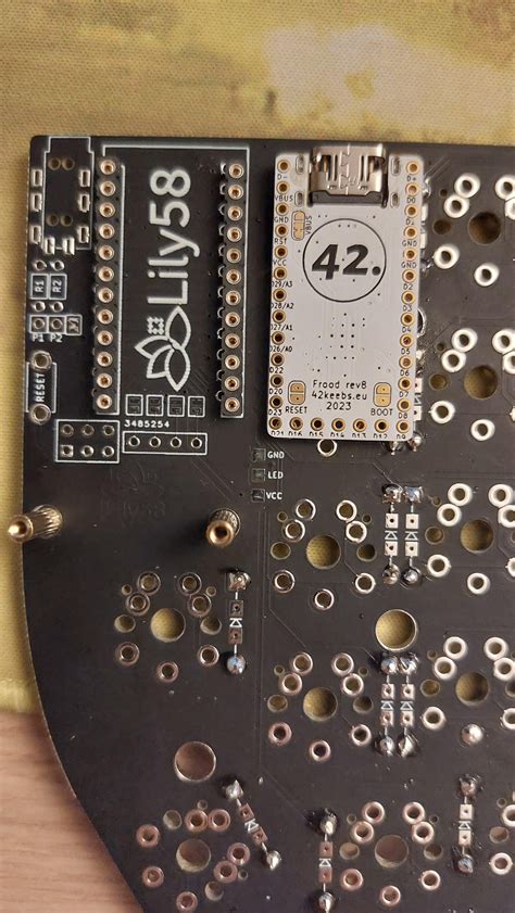 What Pins Should I Use From The Mcu To The Pcb On This Kit The Pcb Has