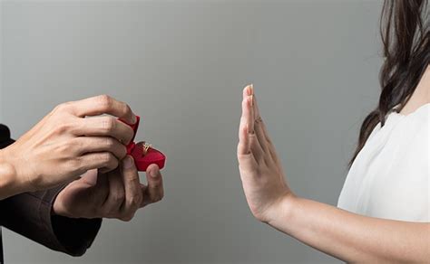 プロポーズしたけど断られた！女性がプロポーズを断る理由とは？