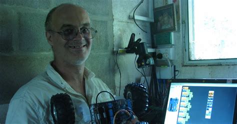 Minibloq Water Saving Robots In Australia Programmed With Minibloq