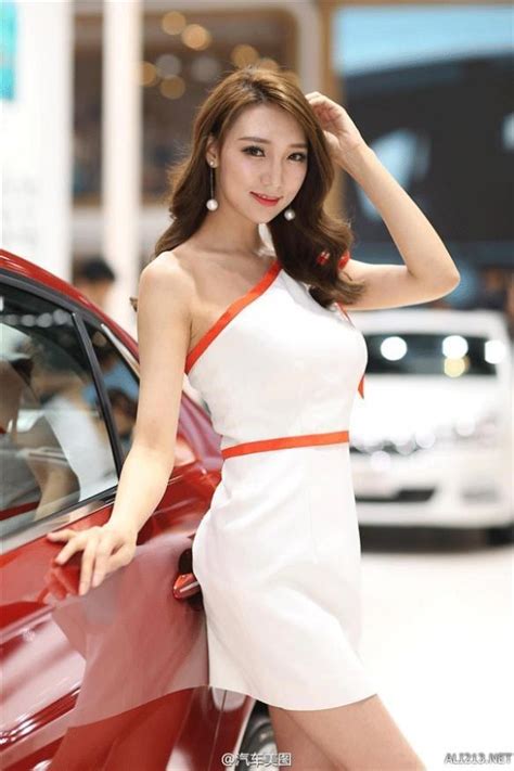 廣州車展一大波美女車模：看到最後真要噴了 每日頭條