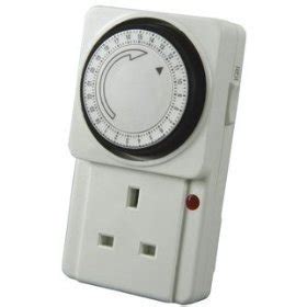 Timer Plug Switch 24 Hour With Indicator Light Amazon Co Uk Kitchen Home