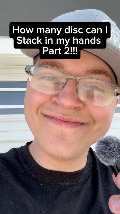 How Many Discs Can I Stack In My Hands Part 2 Viralvideo Shorts Discgolf Tossinsaucers