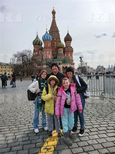 Многодетный американец перевёз семью в Россию и ушёл на СВО