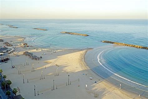 A Gentle Introduction To Batch Normalization For Deep Neural Networks