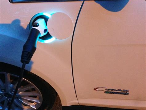 Fortysomething Geek Ford C Max Energi Plug In Hybrid An Observation From A Geeky Gearhead