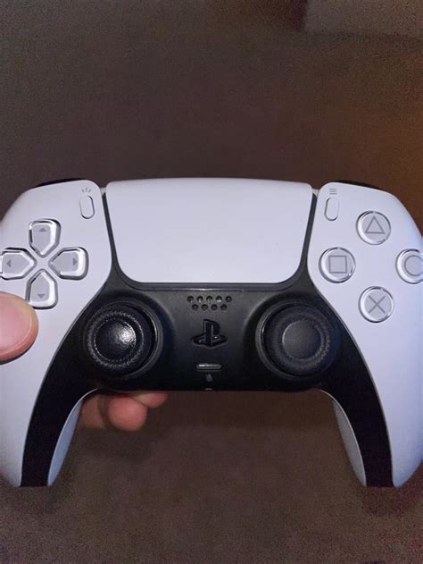 Does Anyone Elses Dualsense Analogue Sticks Look Like That After Not Being Used For A While R